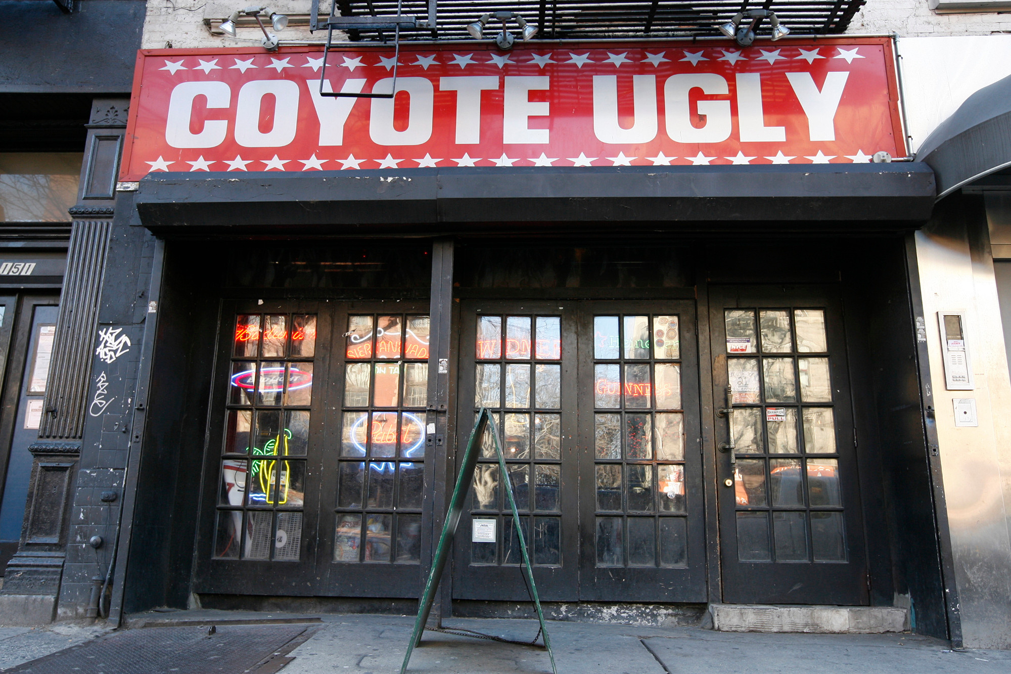 ‘Coyote Ugly’ turns 20: Secrets and scandals of the real-life bar and movie