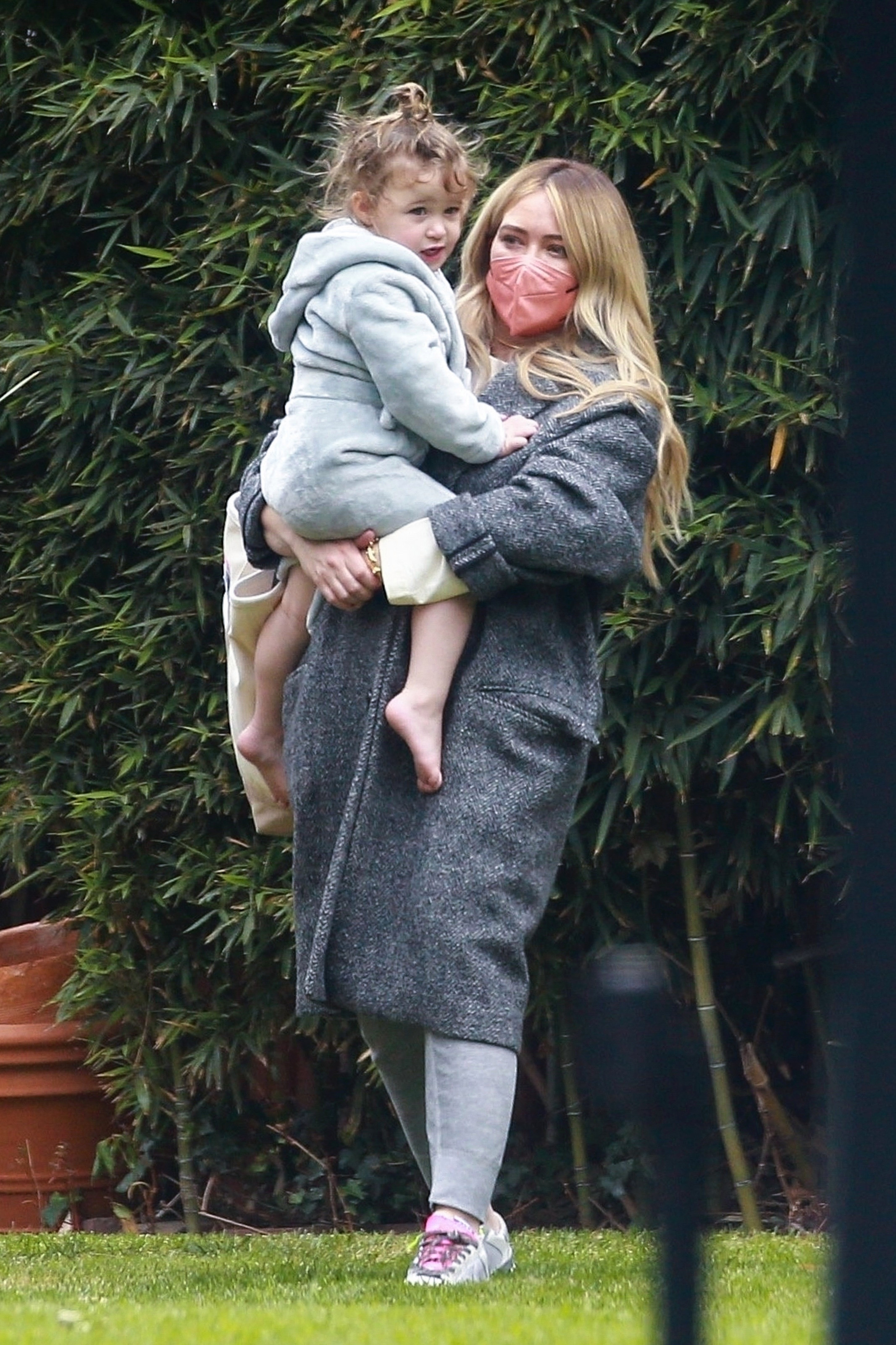 Megyn Kelly vacations in a bikini and more star snaps