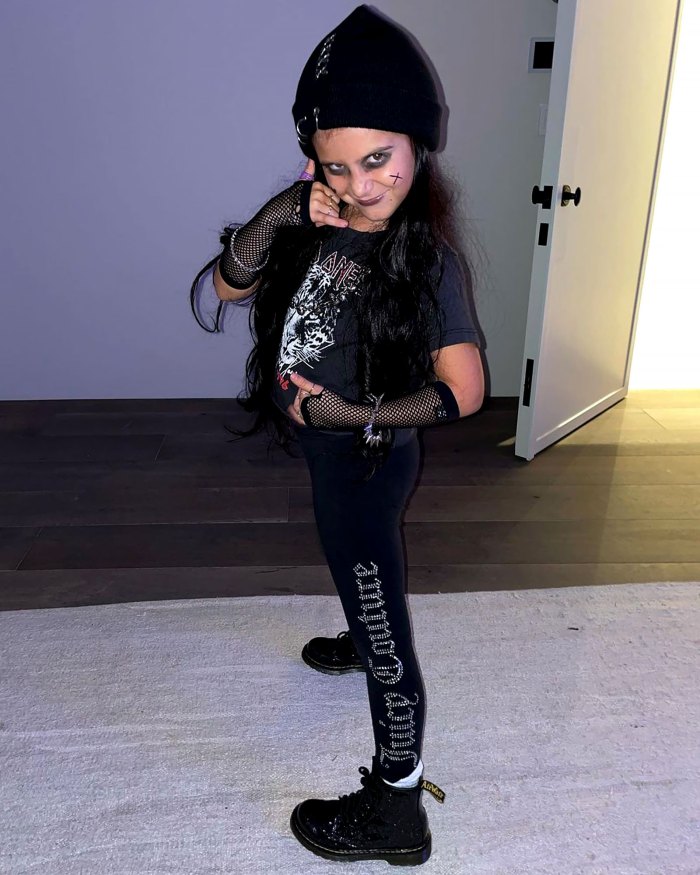 LOL! Travis Barker Approves of Kourtney's Daughter Penelope's Punk Rock ...